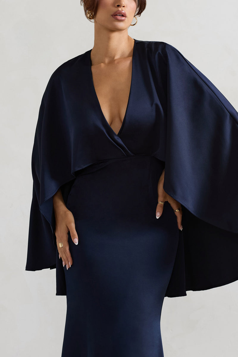 Yasie Robe longue bleu marine en satin avec décolleté plongeant et m – Club L London - FR
